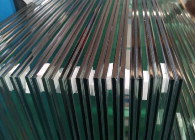 High Impact Strength 12mm Laminated Heat Soaked Toughened Glass Panels